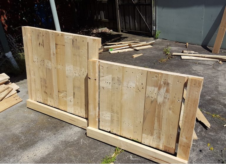 $20 DIY Aquaponic Fish Tank from Recycled Pallets - Practical ...
